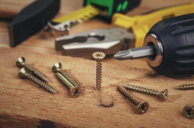 Wood Screw vs Metal Screw: Selecting the Ideal Fastener - Oukailuo